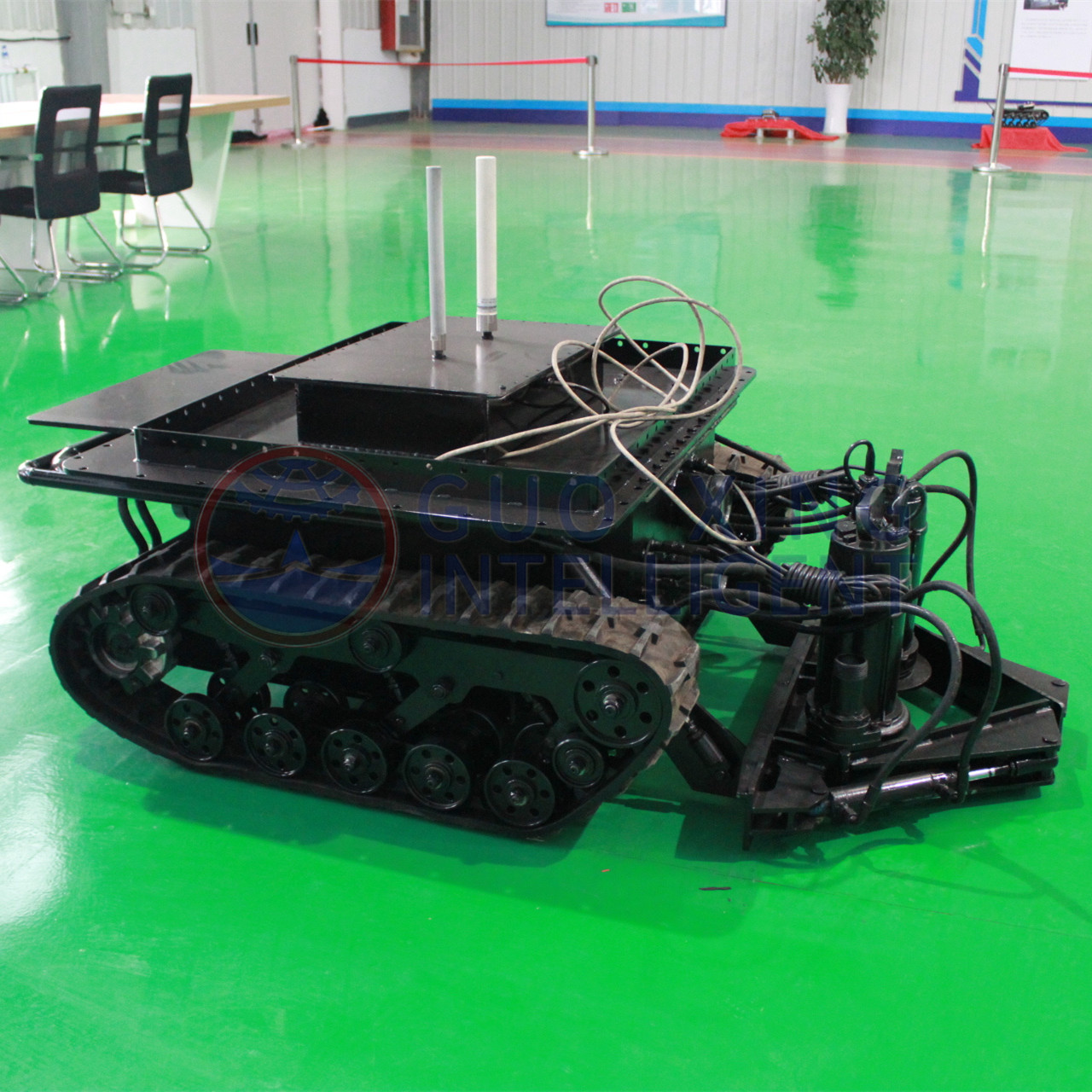 Stair Climbing Big Tracked Robot Chassis Safari - 900T from China ...