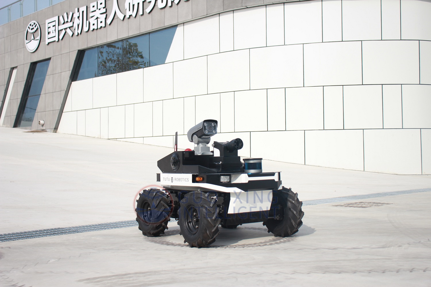 Wheel Outdoor Patrolling Surveillance Security Robots from China ...